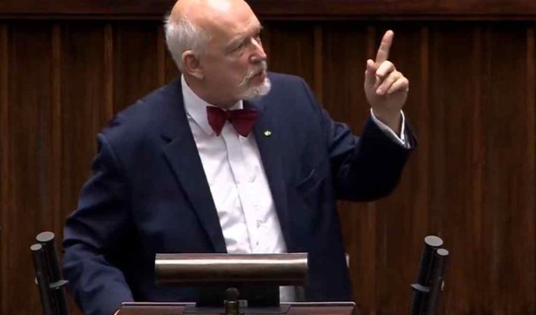 Korwin-Mikke nie ma złudzeń. "Wygląda na to, że tym, co zasadniczo zmieni obraz ludzkości, jest ...